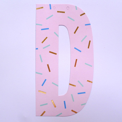 Make A Garland :: Letter :: D | paper-and-string