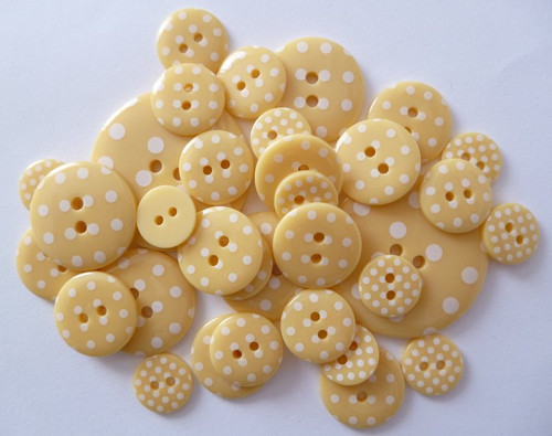 Polka Dot Buttons :: Vanilla | paper-and-string