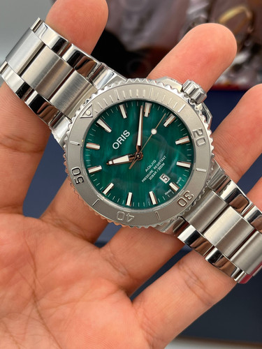 Oris X Bracenet Aquis, Green Ocean Dial Ref. 4137 Full Set | Ashmont ...