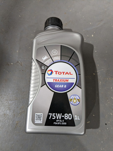 Total Traxium Gear 8 75w-80 gearbox oil (LUB) | Retro, Race & Rally