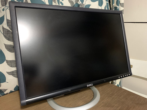 Dell UltraSharp Widescreen LCD Monitor 24”. Model: 2405FPW | BW Computers
