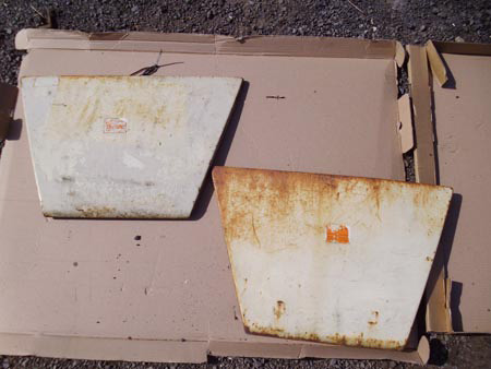 David Brown 1490 Bonnet Side Panels (pair) | Pocock