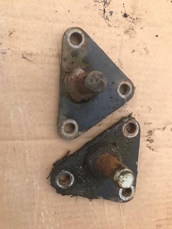 6014 David Brown stabiliser brackets (each) | Pocock