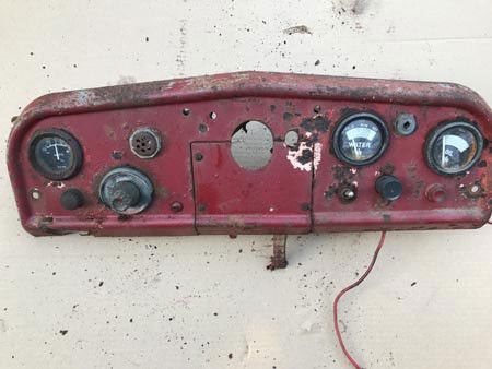 International 275 etc Dash | Pocock