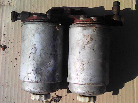 International 885 fuel filter housing | Pocock