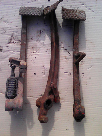 Farmall H Clutch/Brake Pedals | Pocock