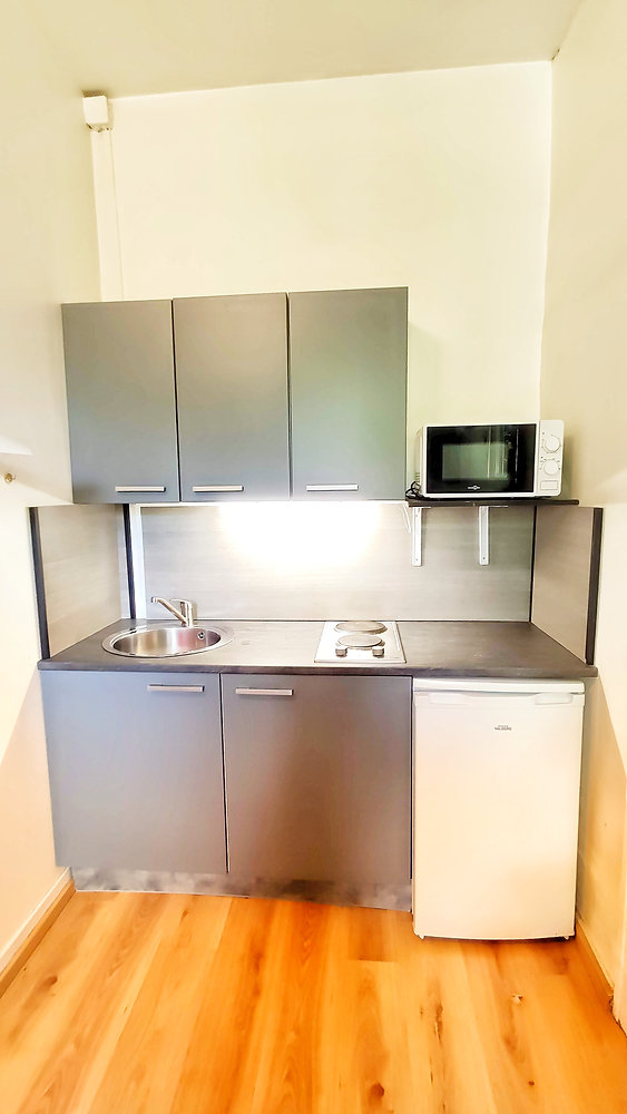 Très proche centre ville,studio meublé de 18M2 Tout confort