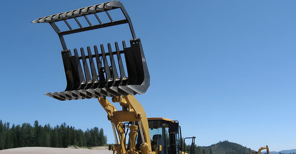 Root Grapple vs. Root Rake Grapple: What’s the Difference?