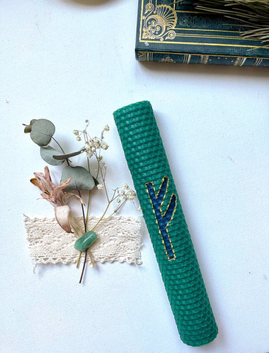 Money & Abundance Rune Candle w/ Fehu & Green Aventurine Crystal ...