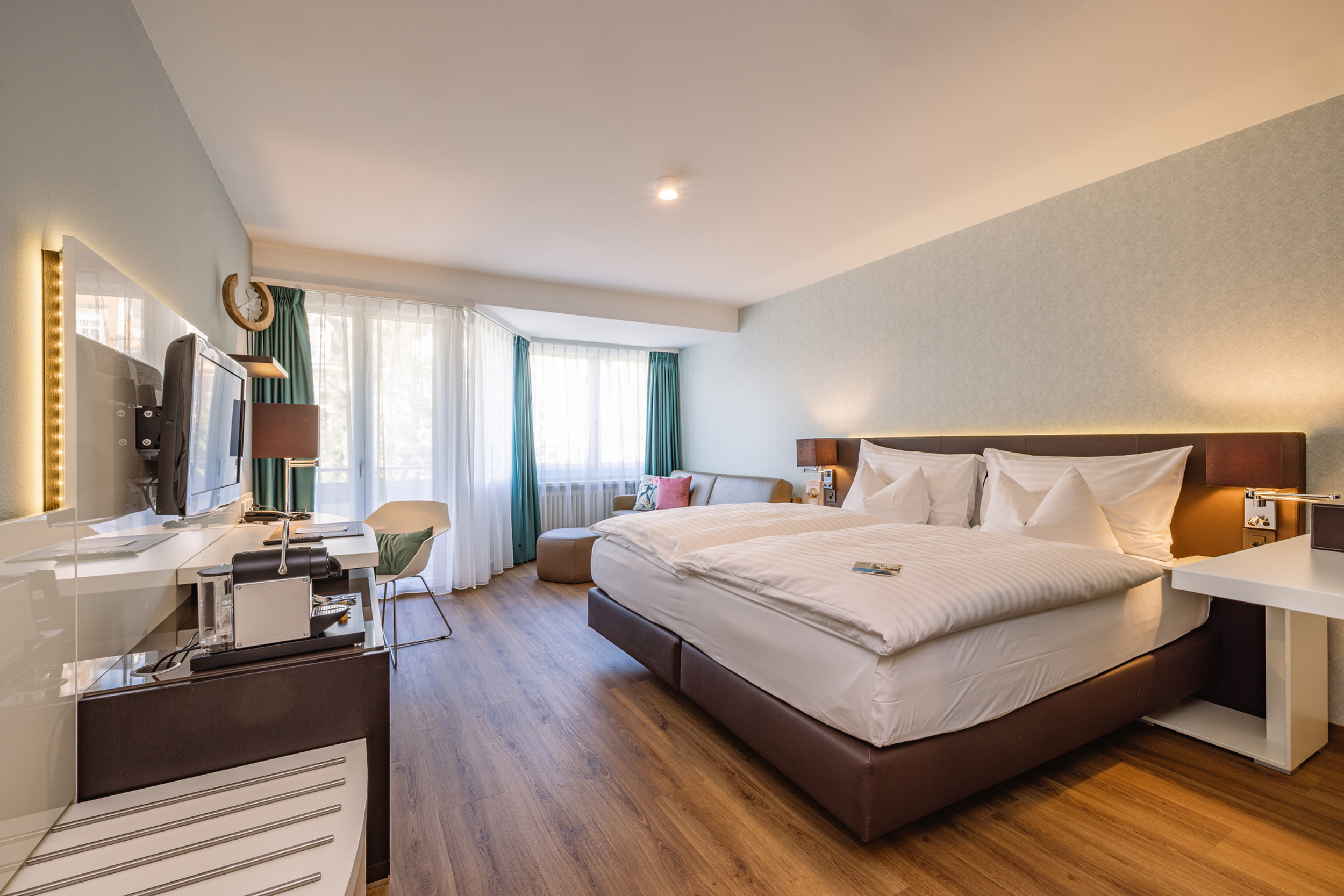 Hotel Spalentor | Zimmer Room Chambre
