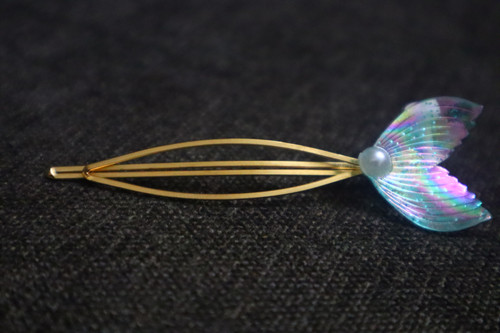 Fish Tail Hair Clip | Peacock Feathers