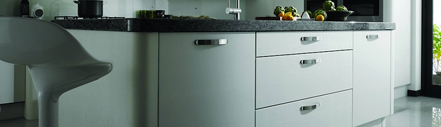 Smooth Kitchens: Handleless Cabinets for a Contemporary Look | Wignall ...