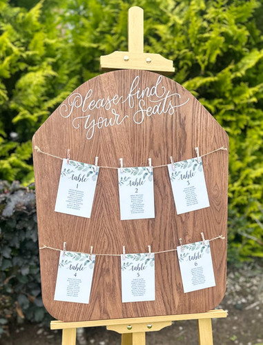 Oak Seating Plan Display | Live Your Dreams Wed