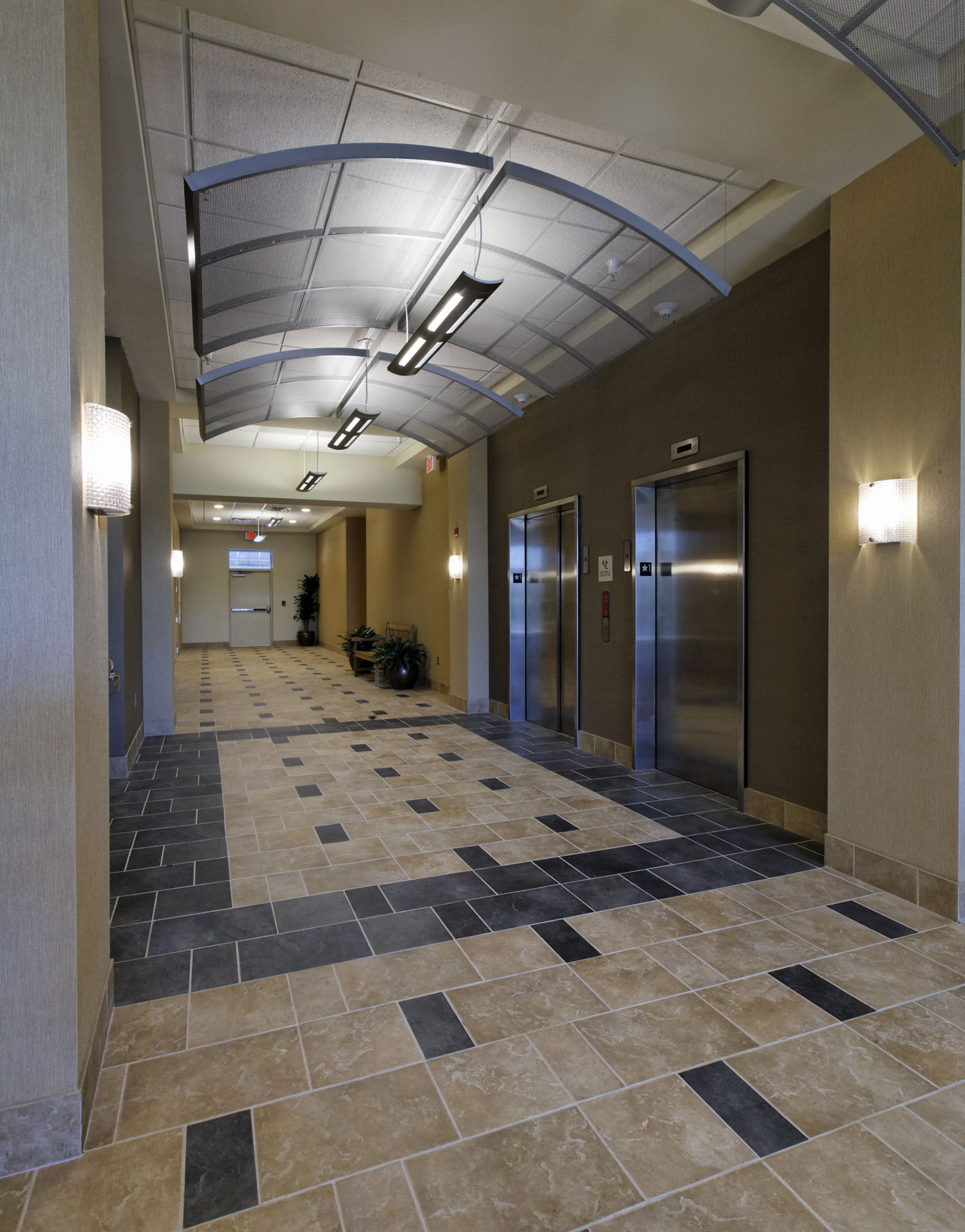 Colonial Pinnacle | MOB | TRO Jung|Brannen