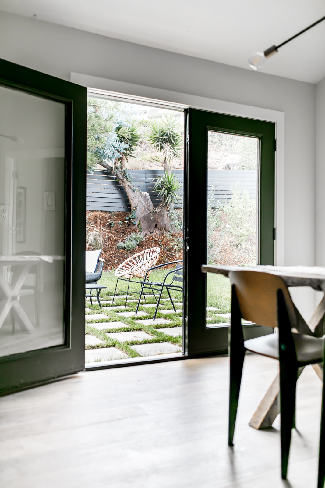 Fullscreen Page | Maverick Design