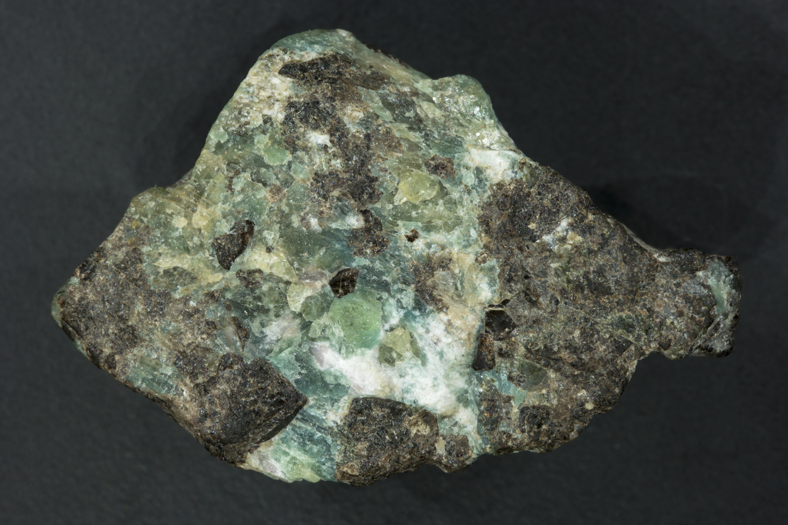 Emerald Green Sodalite from Greenland | NaturesRainbows | Fluorescent ...