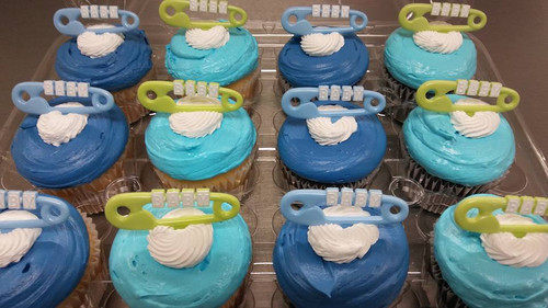 12 COUNT FILLED + TOPPERS | Asap 🎂 Cakes