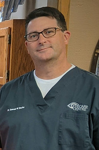 Eyecare Centre | Doctors & Staff