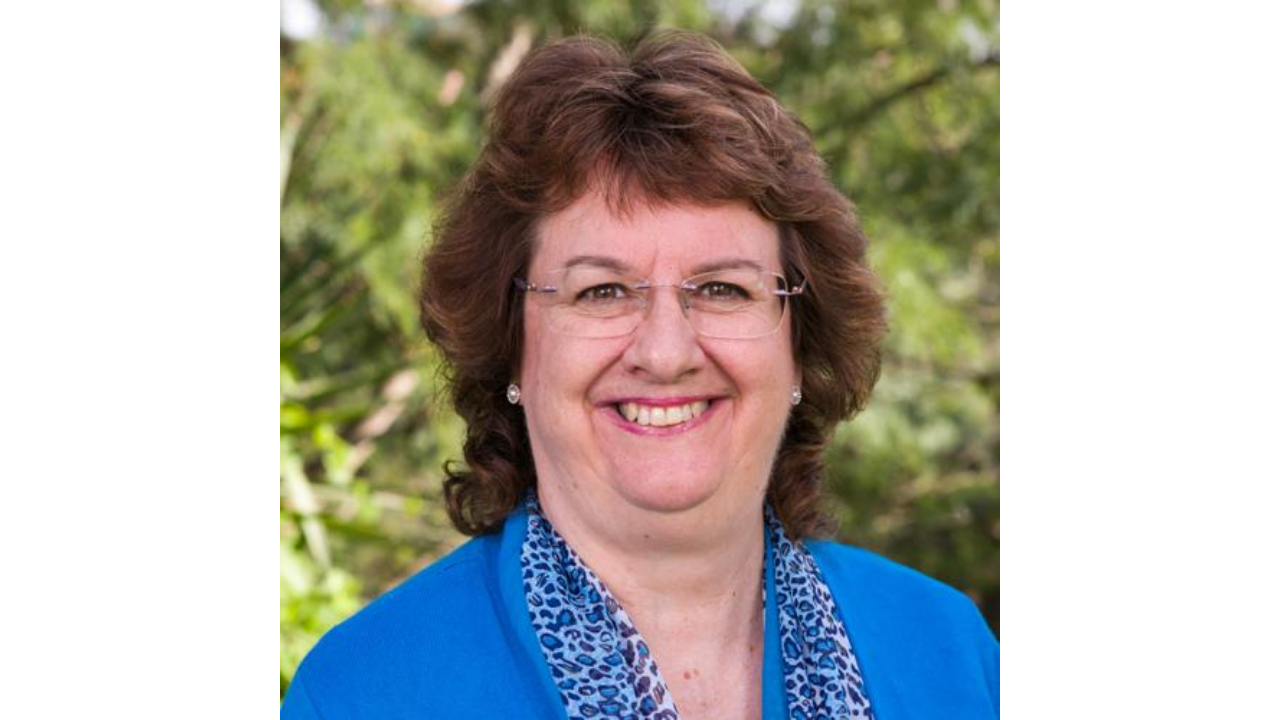 7 Questions with Rhonda Davis