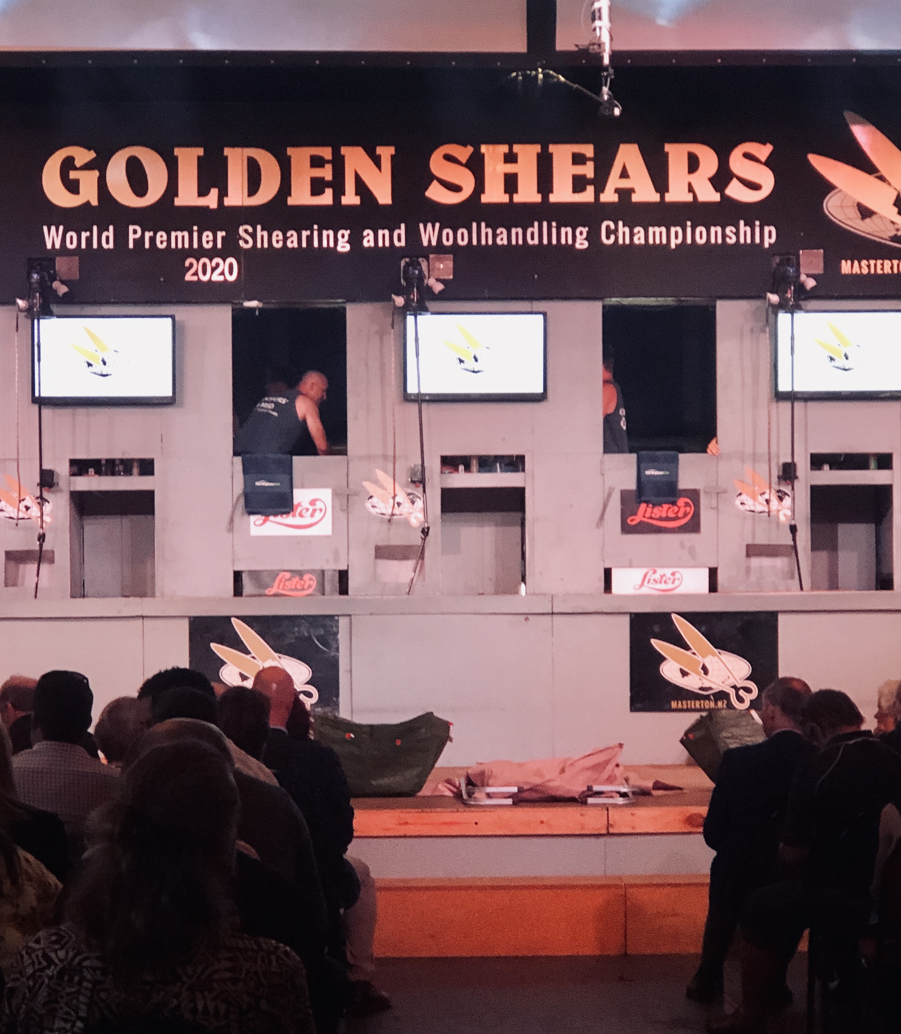 Stock Ezy / Fadge Holders / Ewe Lifters / New Zealand Made