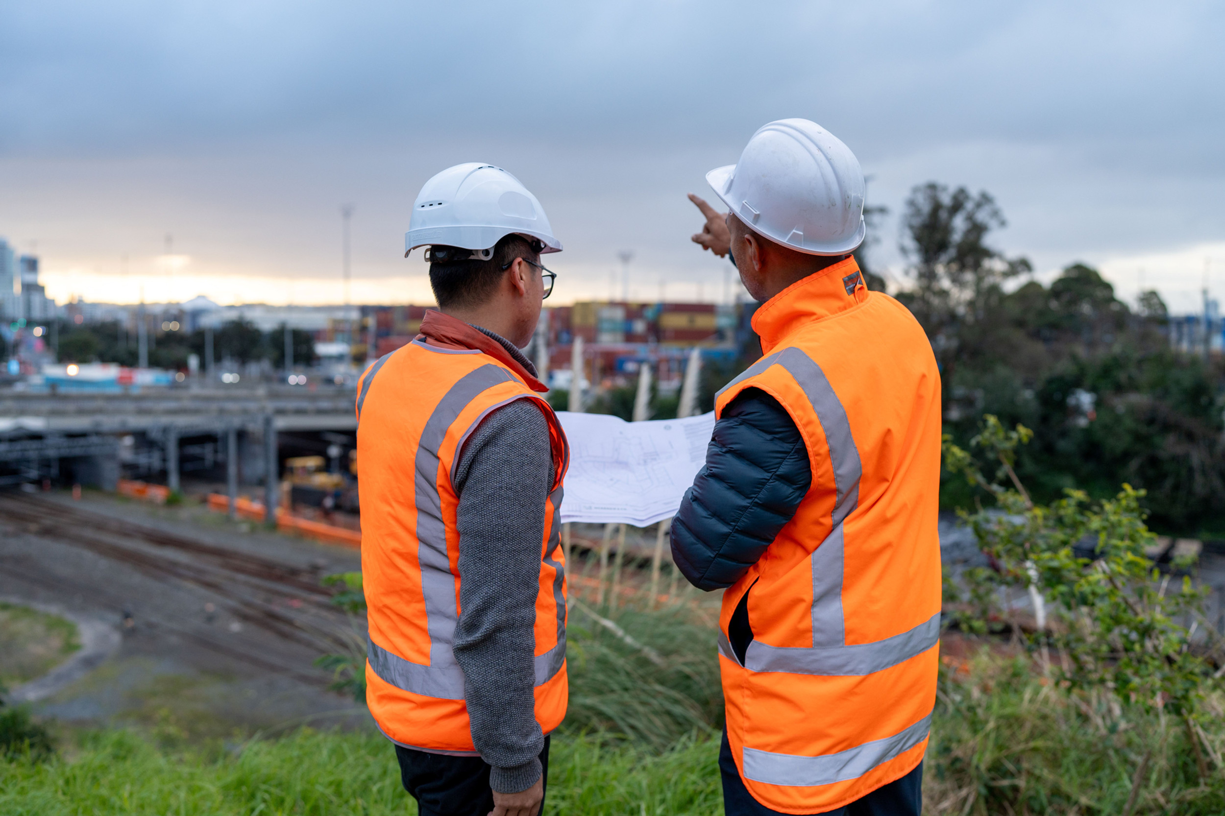 Safety & Innovation: Risk Mitigation in Infrastructure Projects