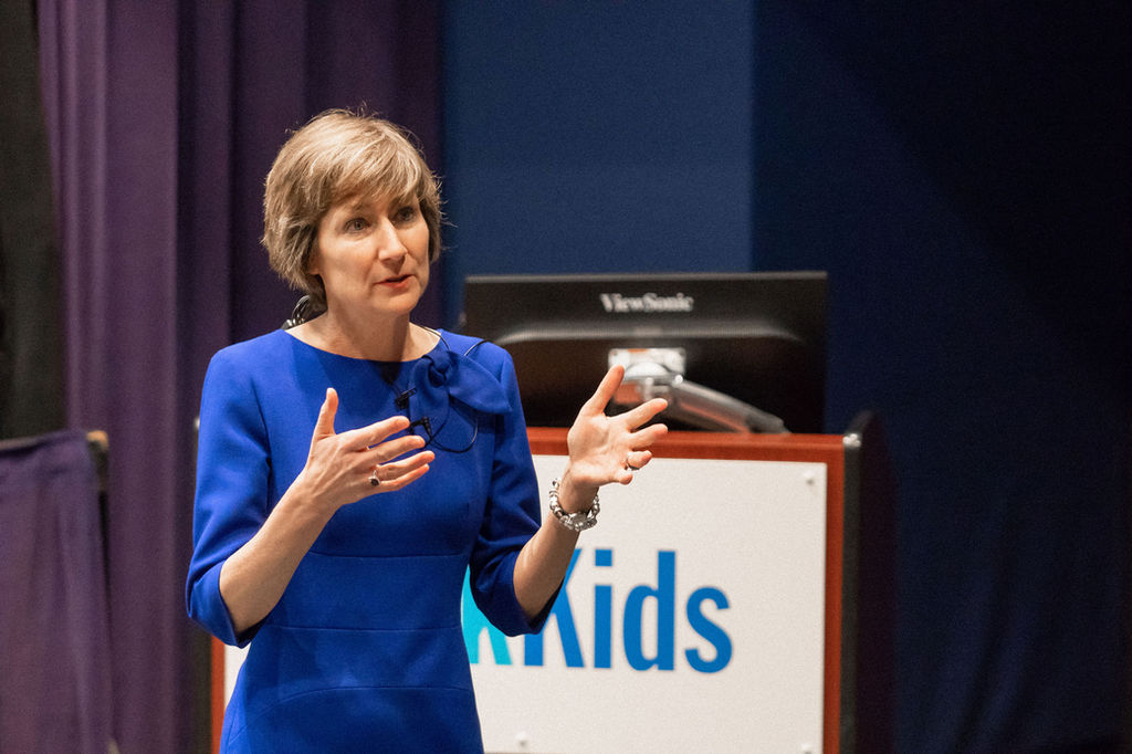 Speaker & Life Coach | Toronto | Laura Macdougall