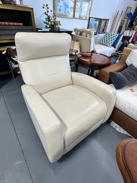 Cream Leather Recliner | Another Mans Treasur