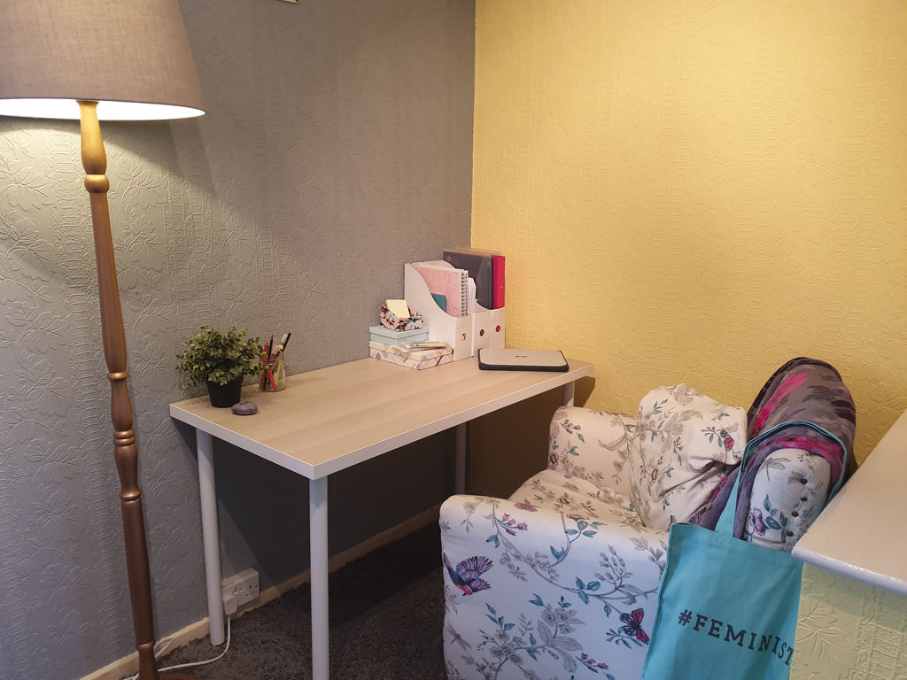 Author | Donna Butler