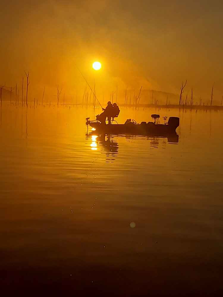 A Fishing Paradise: Exploring the Bountiful Truman Lake in Clinton, MO