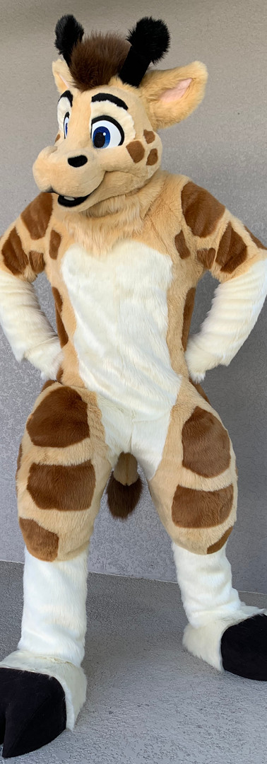 Fursuiting.com | Fursuits by Lacy