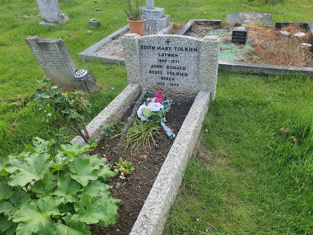 Tolkien's Grave