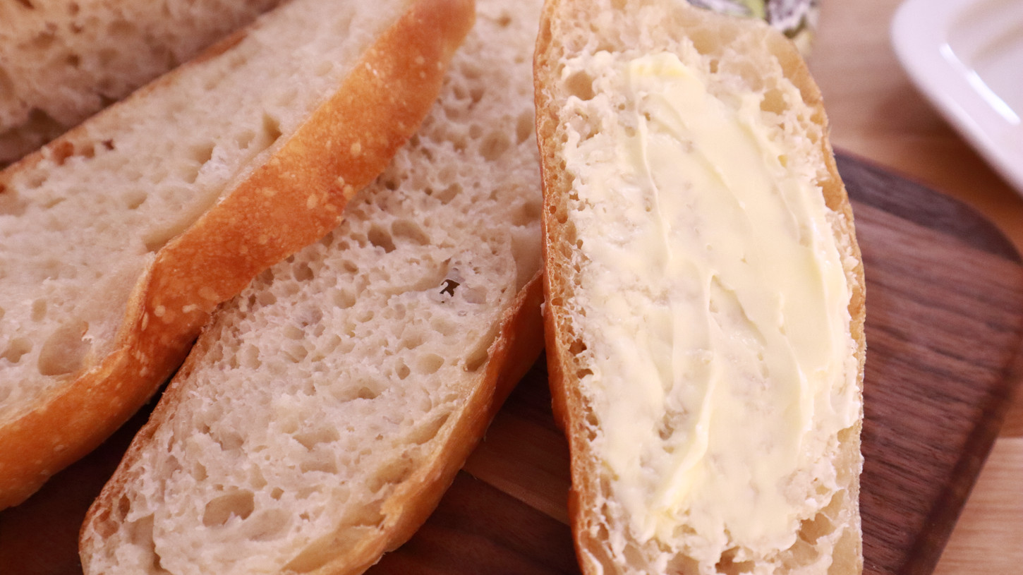 Easy No-Knead Chewy Ciabatta Bread