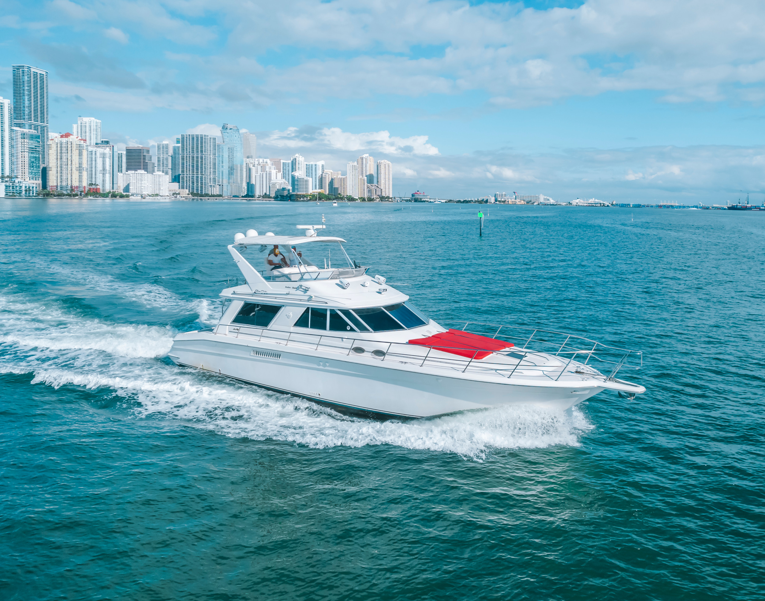 55' Sexy Lady | Epic Boat Rentals