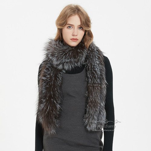 Knit Silver Fox Fur Scarf in Natural Colour | daymisfurry