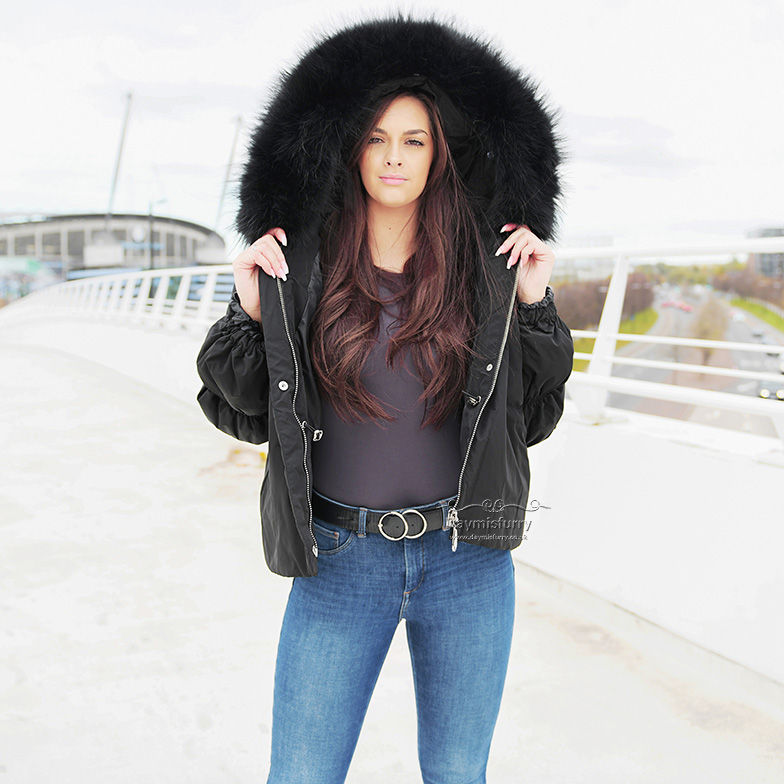 Down Jackets with fur hood - DAYMISFURRY