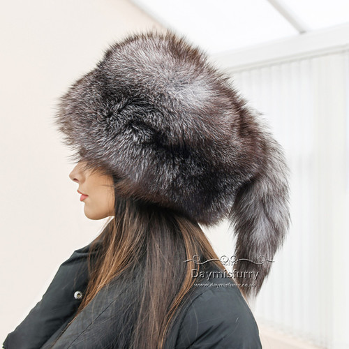 Silver Fox Fur Hat With Fox Fur Tail in Natural Colour | daymisfurry