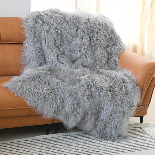 Mongolian Sheepskin Throw Blanket in Grey | daymisfurry