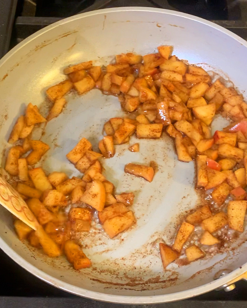 Lazy Apple Pie {gluten free- no added sugar- low fat}