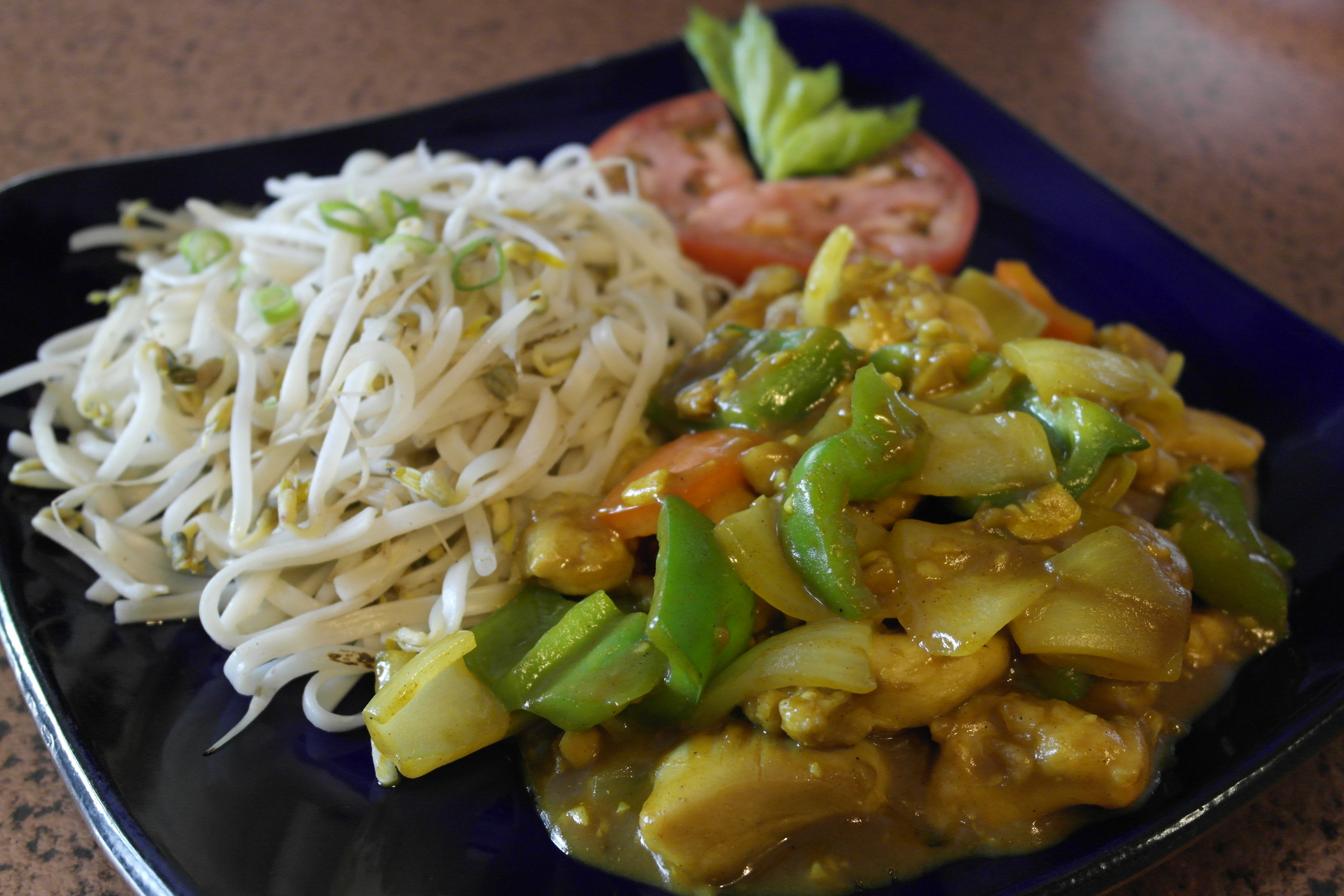 Ming Court Restaurant & Lounge