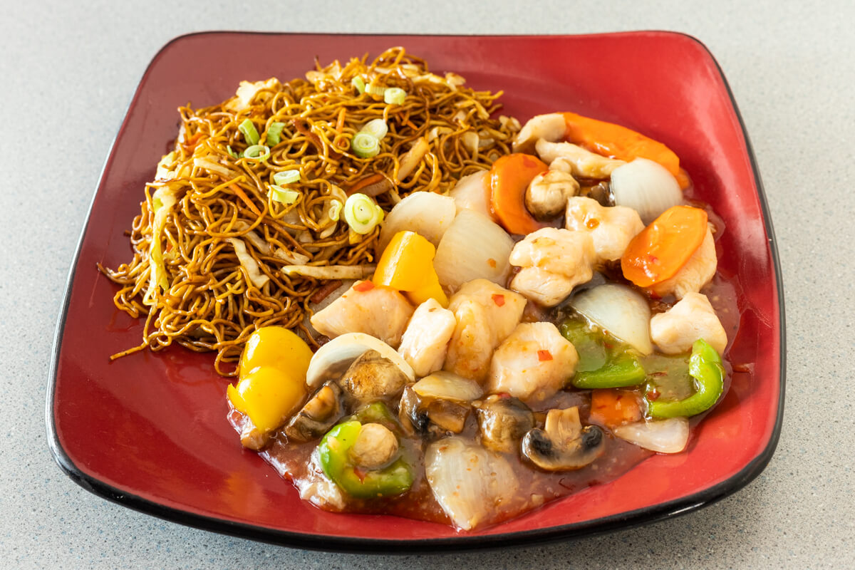 Ming Court Restaurant & Lounge