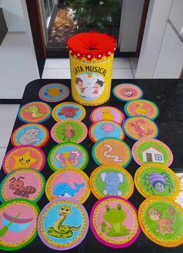 LATA MUSICAL | Professora Fernanda