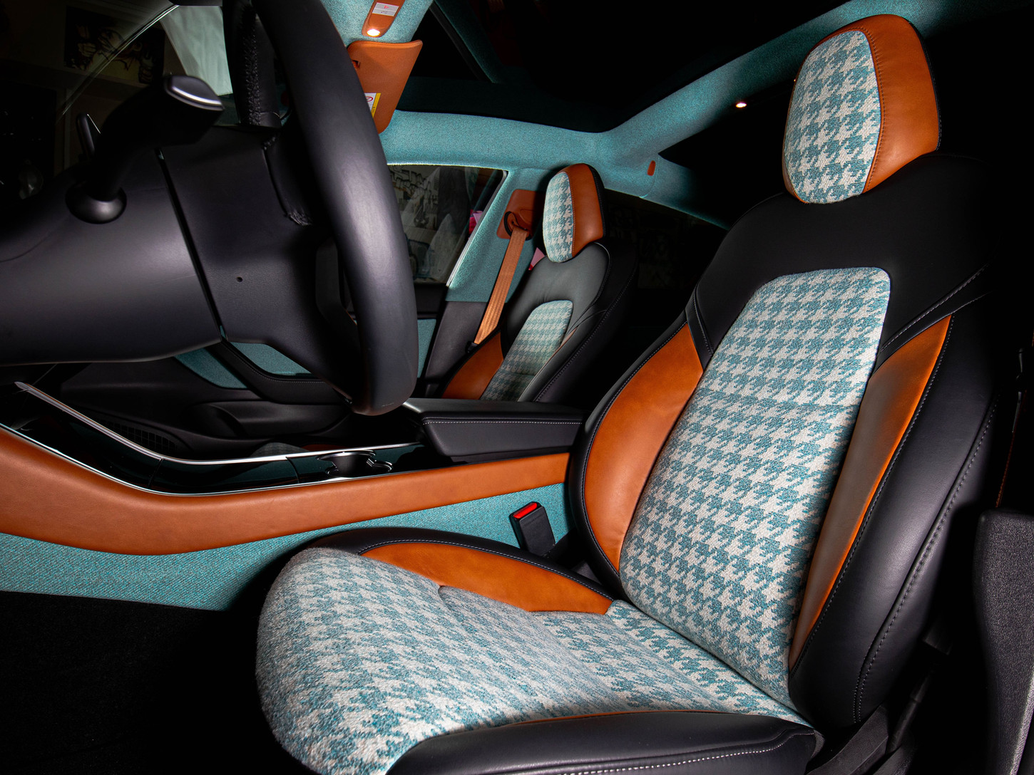 Tesla Model 3 Turquoise | Vilner