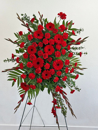 Red Easel Spray | marinasflowers
