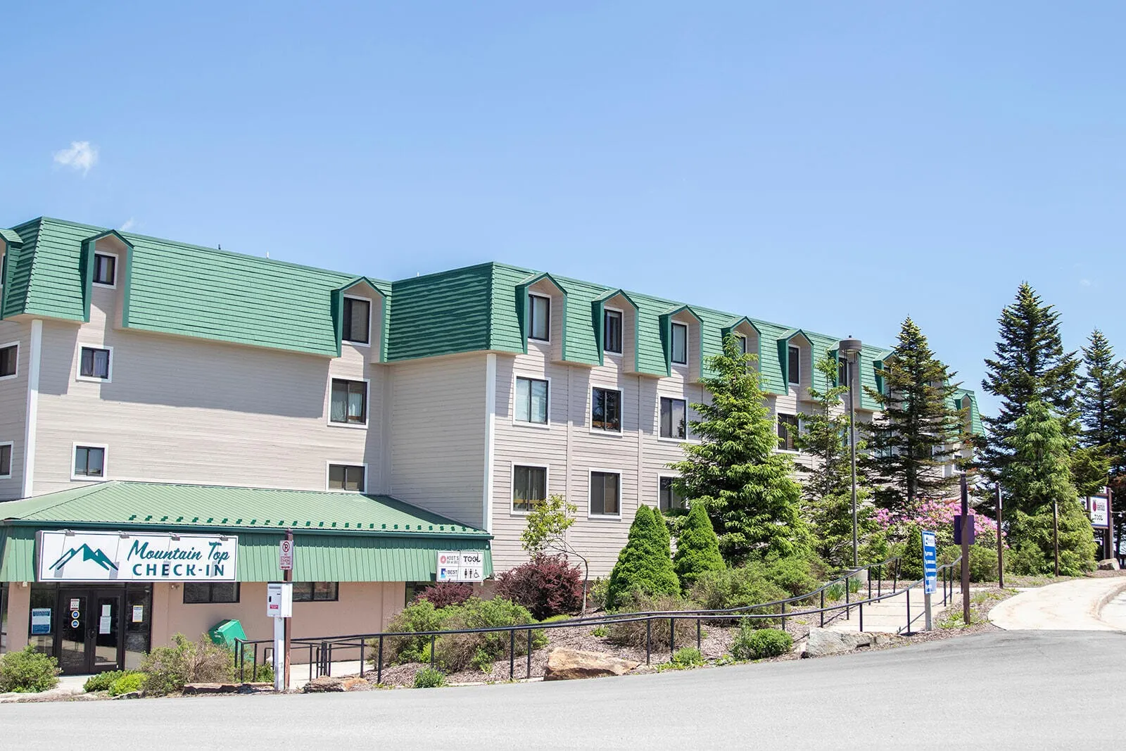 Top of the World | Condos at Snowshoe Resort | West Virginia