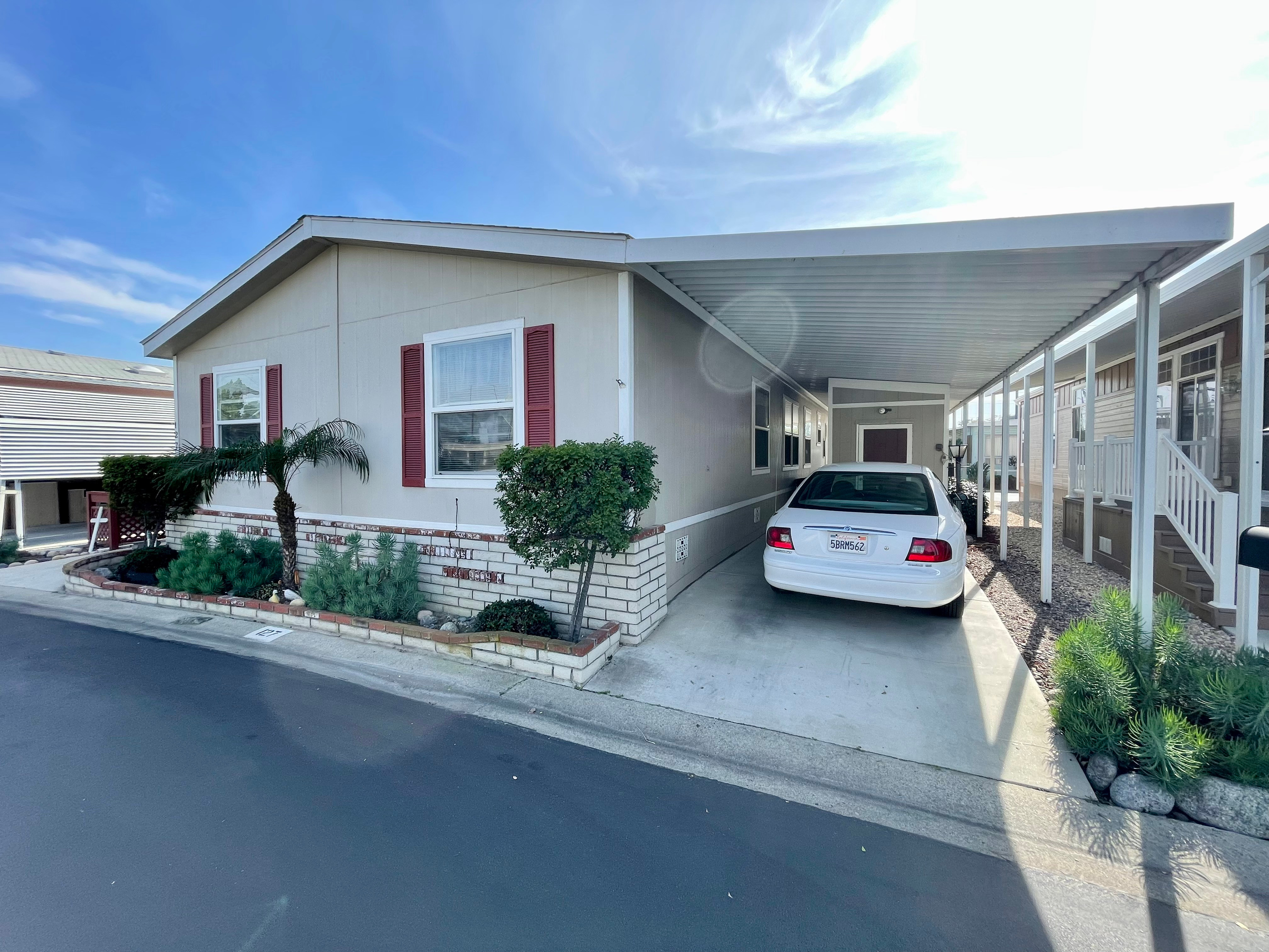 525 N. Gilbert St. Space 127, Anaheim, CA 92801