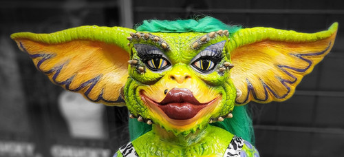 Gretta Neca Full Size Replica | Crypt Keepers