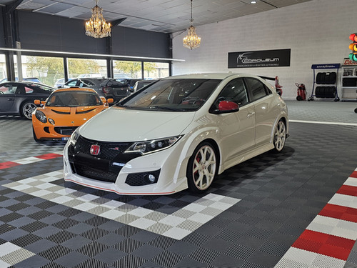 Honda Civic (FK2) 2.0 i-VTEC 310ch Type R WHITE EDITION | Caroleum