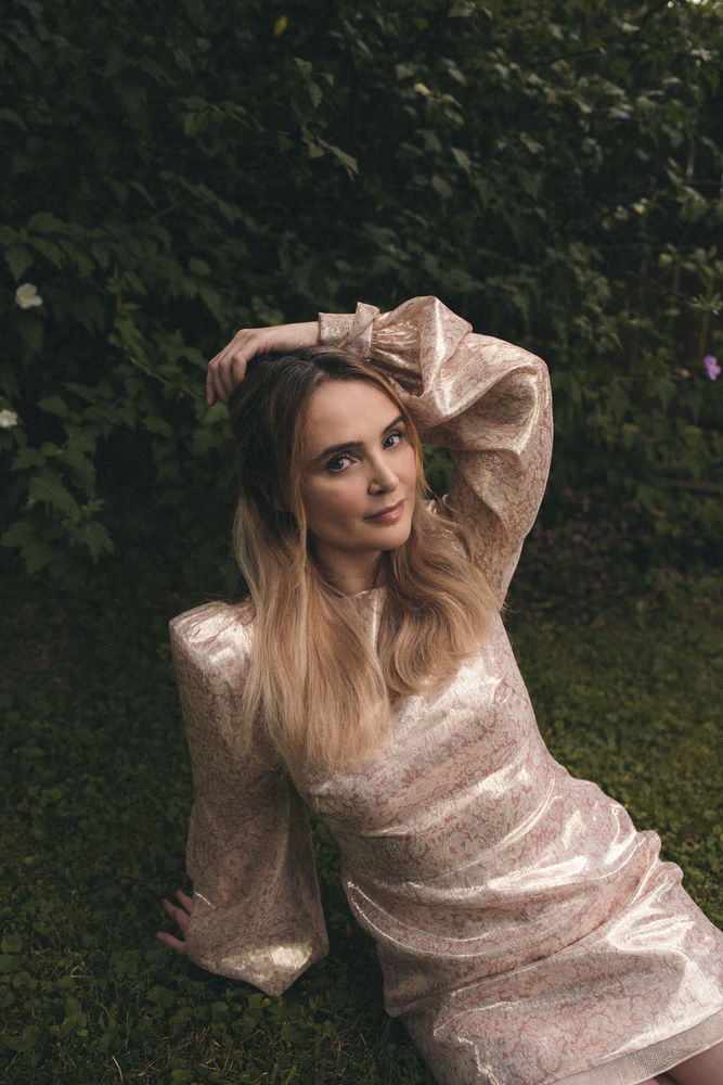 EMMA SWIFT BRINGING IT ALL BACK HOME