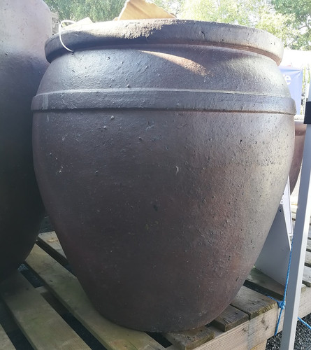 RUSTIC JAR POT. | thepalmtreecompany