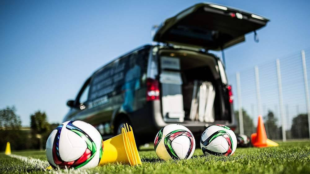 Das DFB-Mobil beim TuS